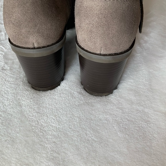UGG | Shoes | Ugg Fern Waterproof Leather Bootie | Poshmark